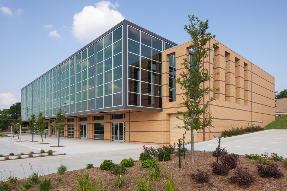 Red Oak Plaza - Sabre Commercial, Inc.